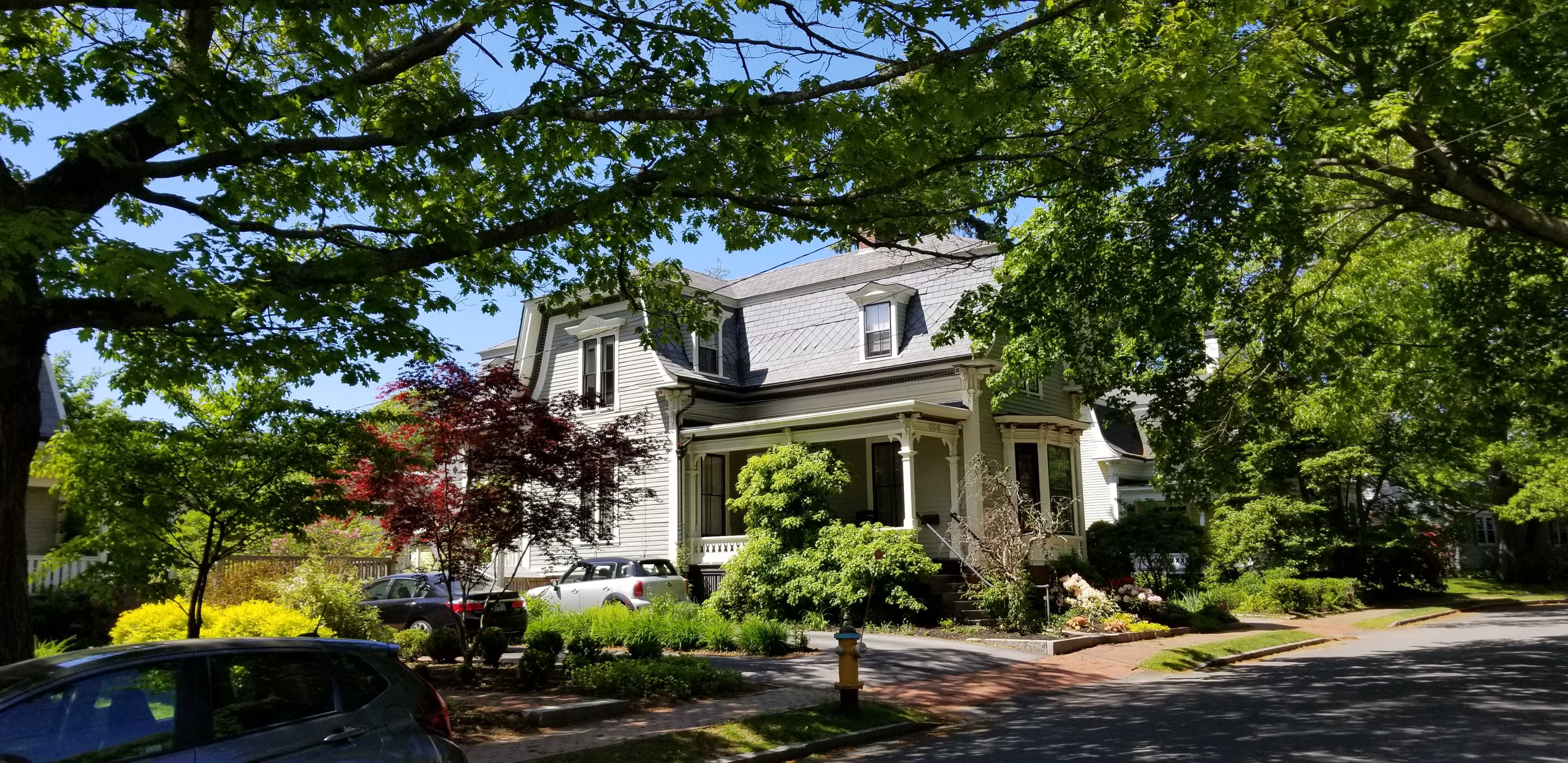 Glimpses. 104 Prospect Street | Portland House Stories