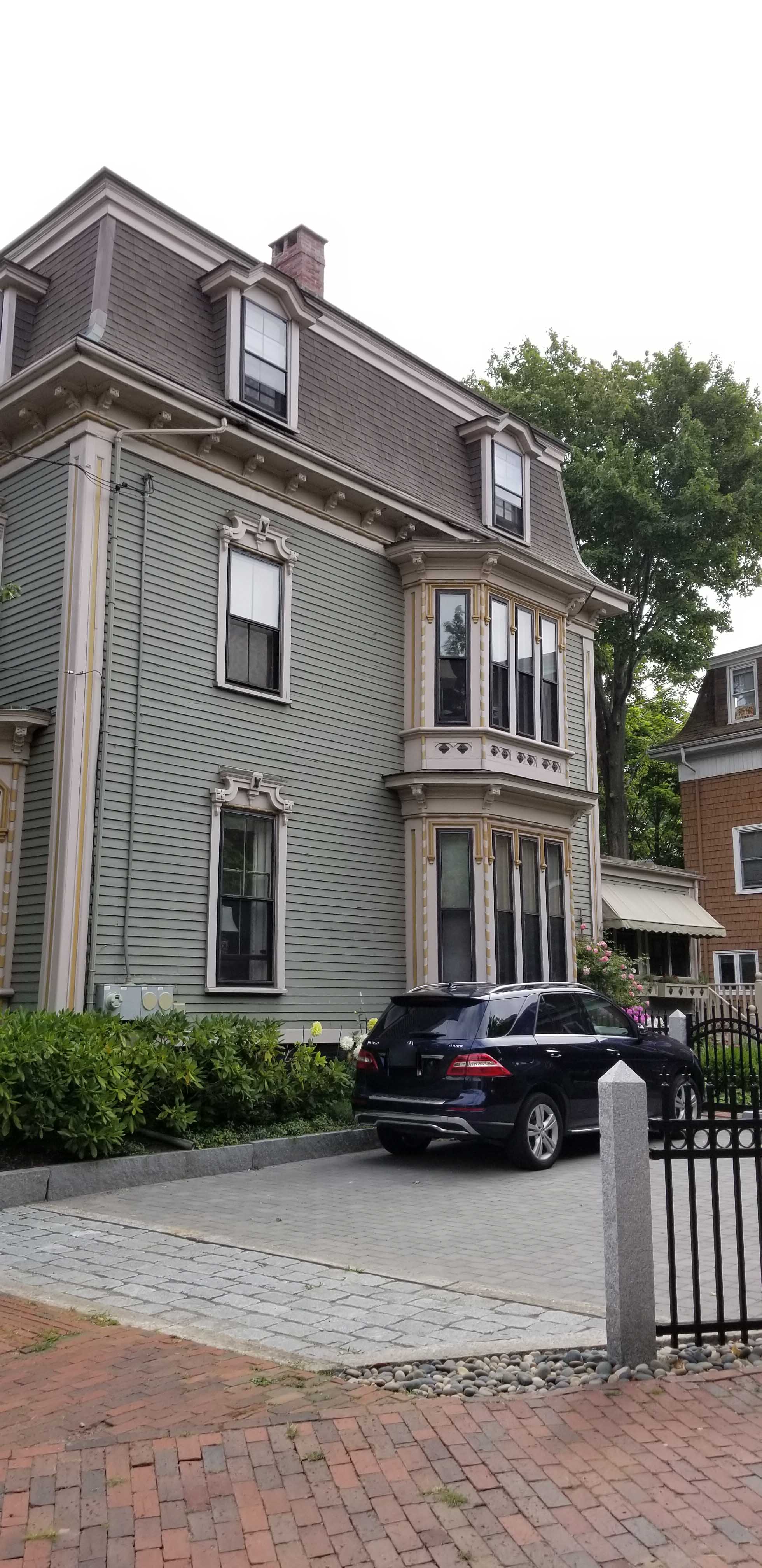 Glimpses. 50 Cushman Street. | Portland House Stories