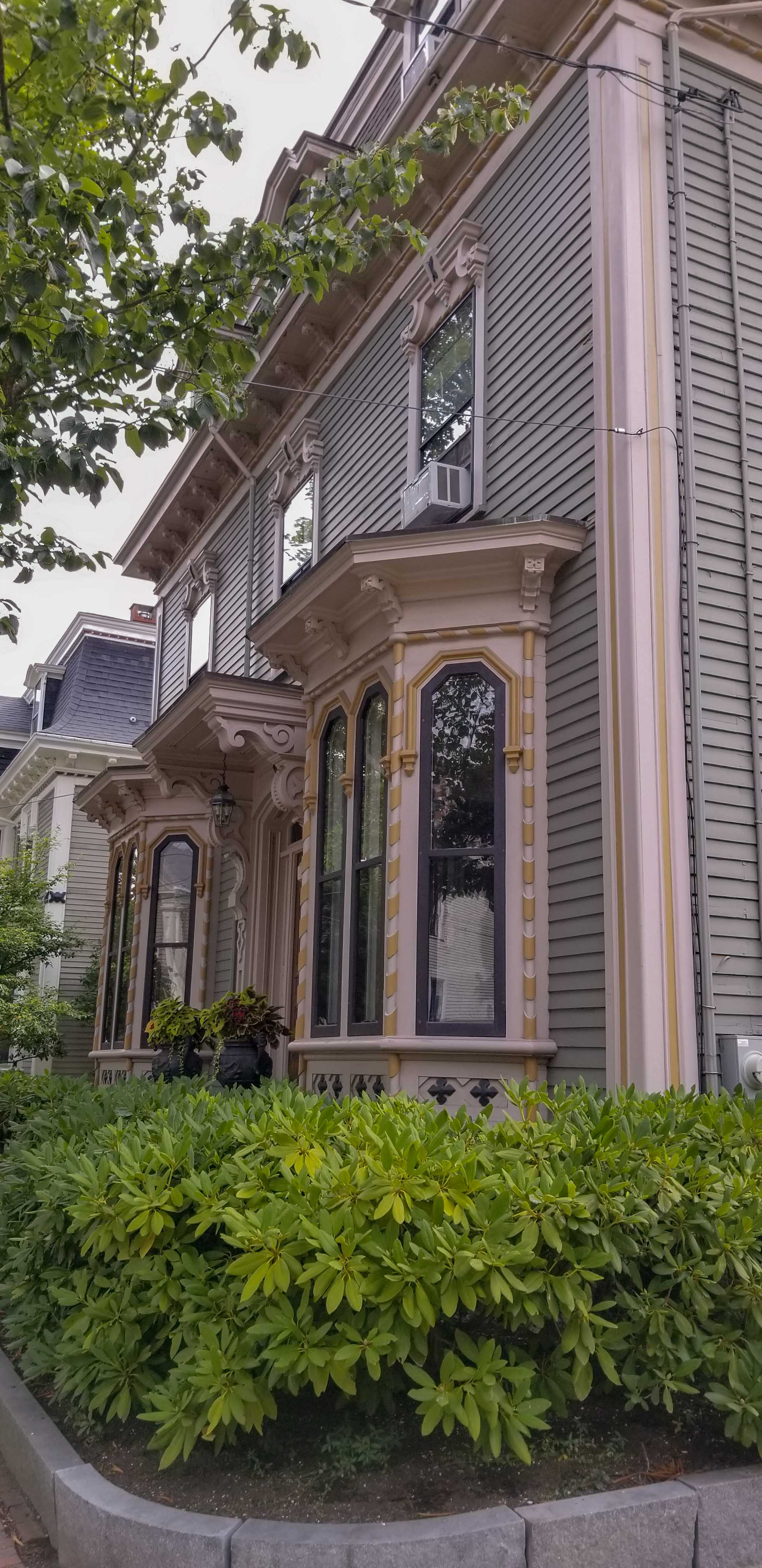 Glimpses. 50 Cushman Street. | Portland House Stories