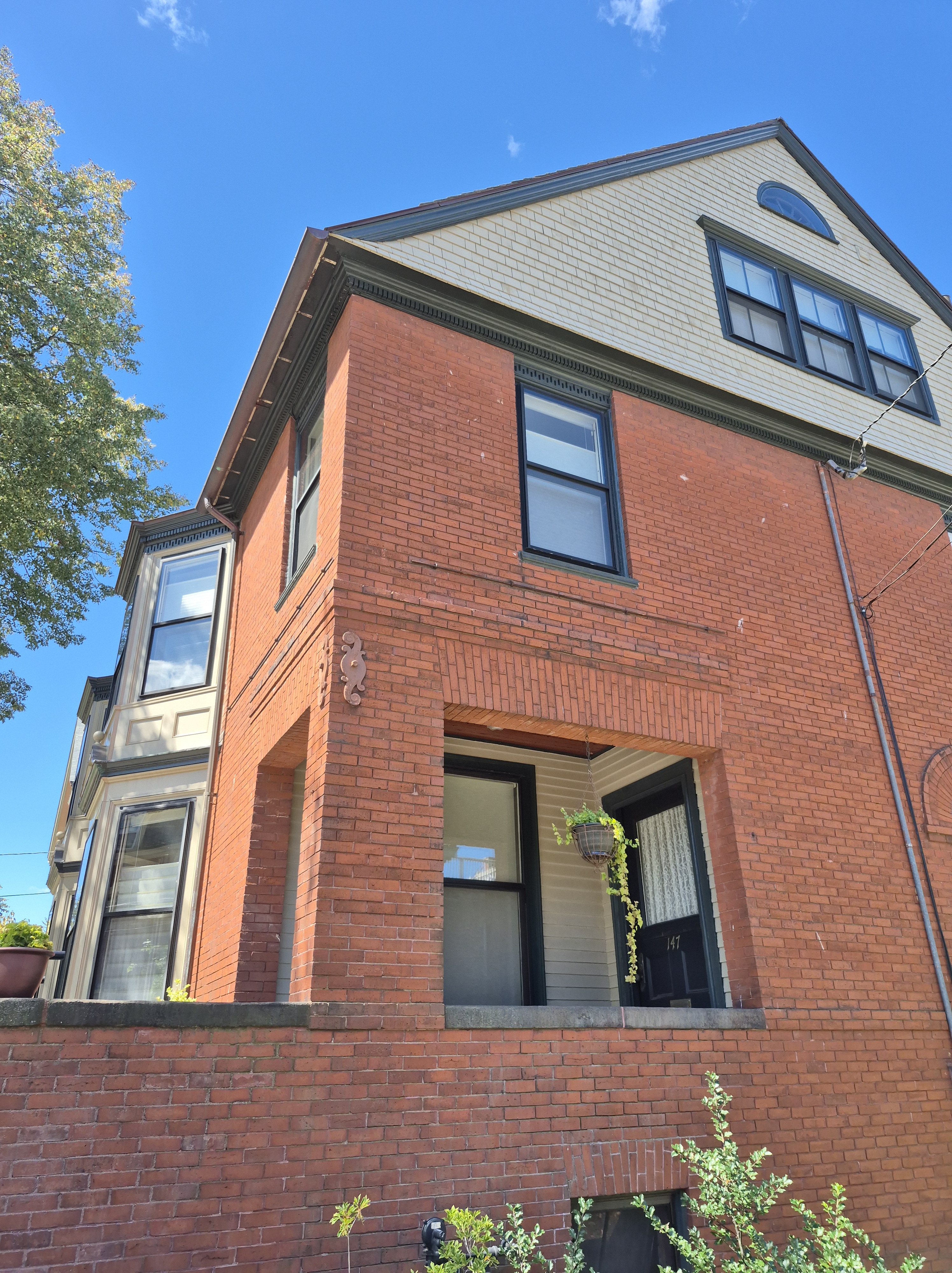 149 Pine Street | Portland House Stories